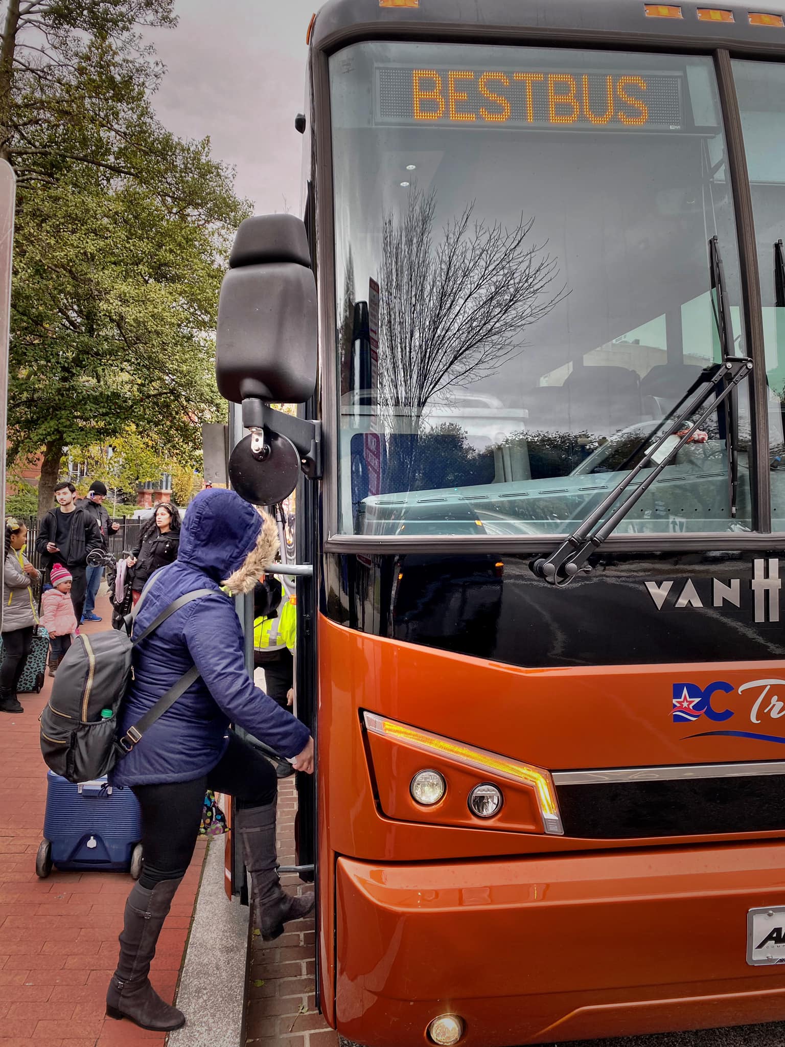 Why Traveling By Bus Is Such A Great Choice